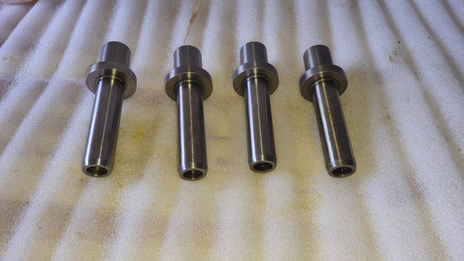MAN B&W 6 L23/30H - Valve Guide - AMAF Marine